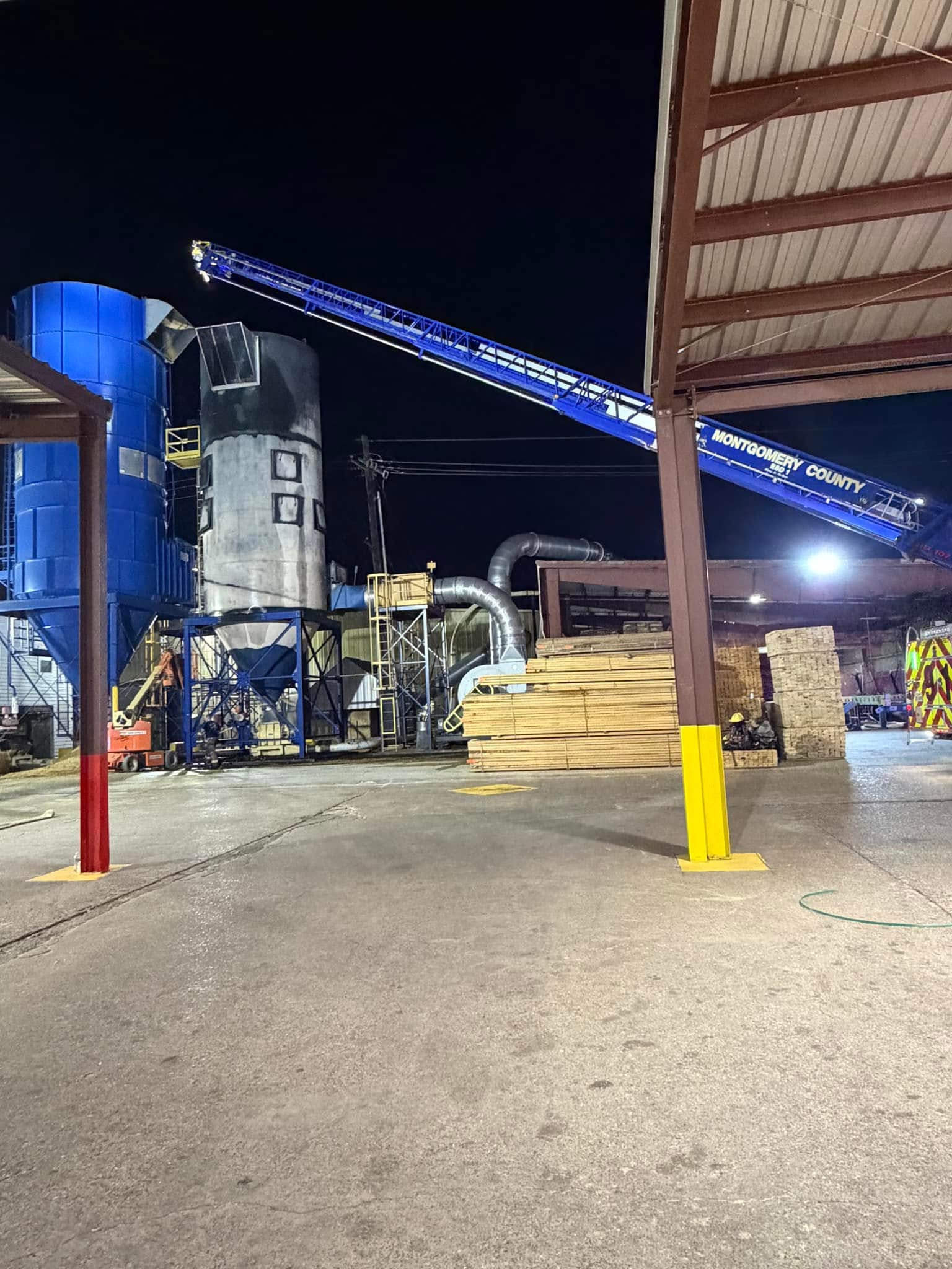 SILO FIRE IN NEW WAVERLY | montgomery county police reporter